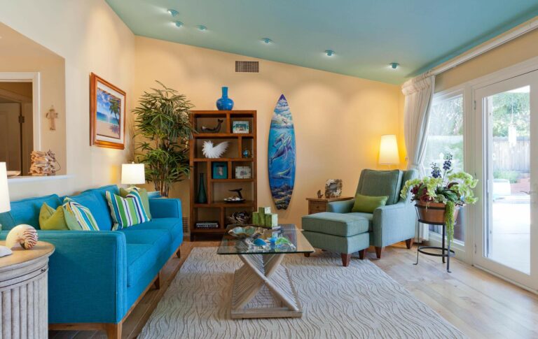 25+ Inspiring Tropical Living Room Ideas for This Summer